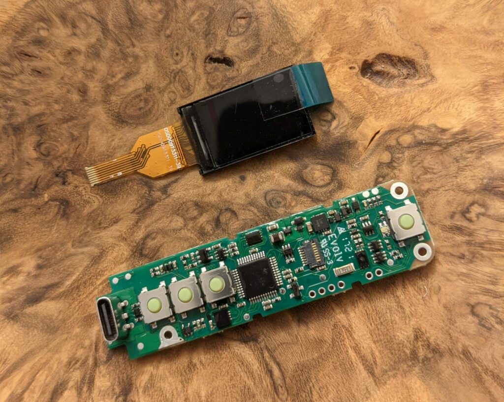 Evolv DNA 100C Color (retail box) – PROTOVAPOR